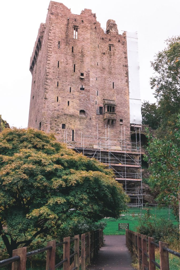 How NOT to Kiss the Blarney Stone // A Day Trip to Blarney Castle from ...